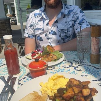 BISTRO 76 CAFE & CATERING - Updated December 2024 - 621 Photos & 436 ...