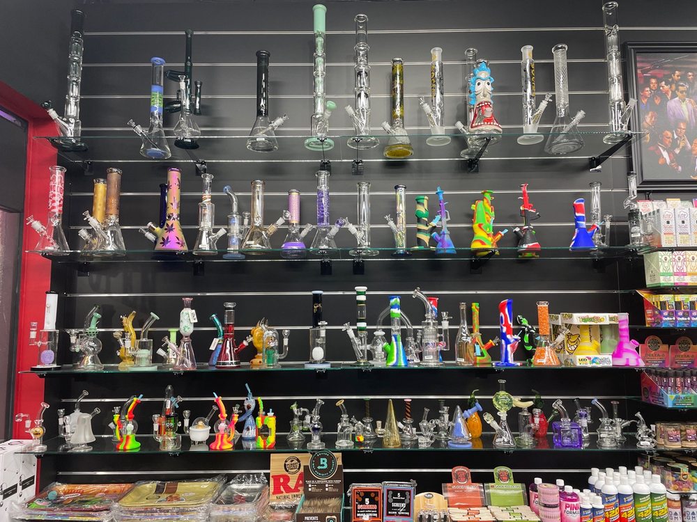 SMOKE CITY VAPE & SMOKE SHOP - Updated August 2024 - 4707 NW 183rd St ...
