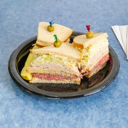 LAKESIDE DELI VERONA - Updated June 2025 - 49 Photos & 67 Reviews - 542 ...