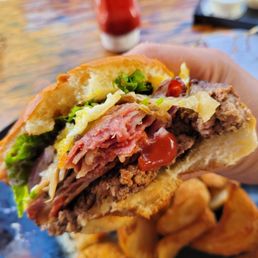 CRAZEE BURGER - Updated April 2025 - 1257 Photos & 887 Reviews - 3993 ...
