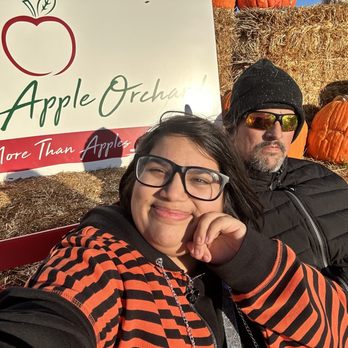 COUNTRY APPLE ORCHARD - Updated December 2025 - 130 Photos - 27249 Sd ...