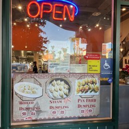 MR.DUMPLING - Updated December 2025 - 1240 Photos & 1134 Reviews - 9319 ...