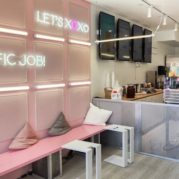 XOXO TEA - Updated January 2026 - 52 Photos & 18 Reviews - 393 Spadina ...