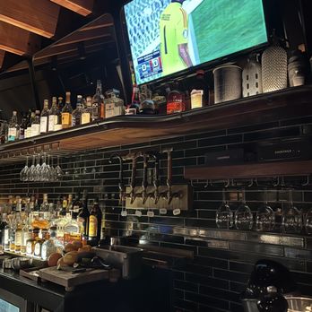 THE HONOR BAR - Updated March 2025 - 250 Photos & 191 Reviews - 340 ...