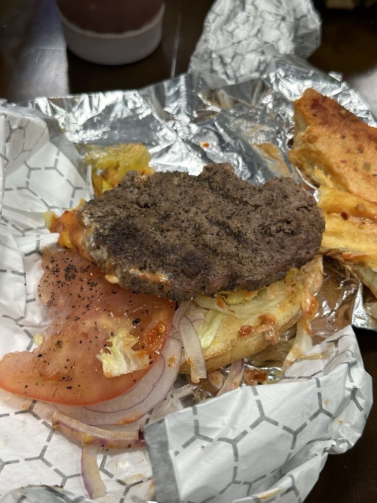 BURGER AUTHORITY - Updated August 2025 - 110 Photos & 87 Reviews - 3476 ...