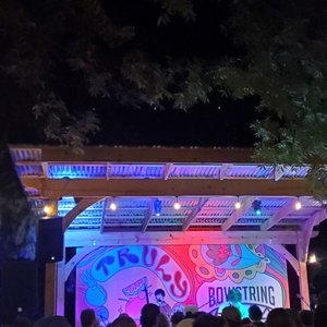 BOWSTRING PIZZA AND BREWYARD - 108 Photos & 62 Reviews - 1930 Wake ...