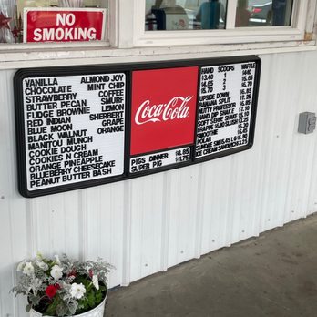 THE FLAGPOLE - Updated December 2025 - 15 Photos - 514 E 9th St ...