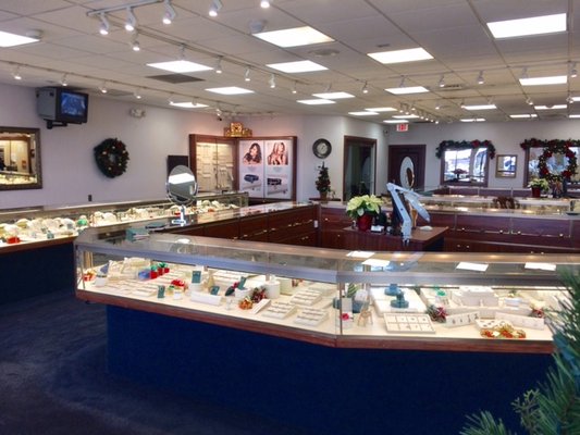 GEM JEWELRY - Updated October 2025 - 1129 New Britain Ave, West ...
