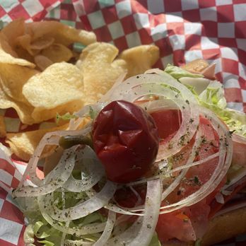 THE ITALIAN LADY OF PINETOP CANNOLI SHACK & KITCHEN - Updated March ...