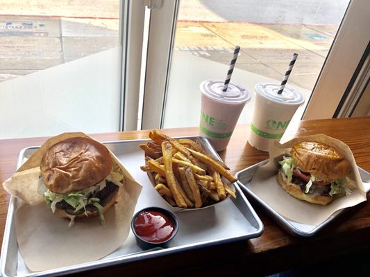 CLARK BURGER - 259 Photos & 299 Reviews - 5906 York Rd, Baltimore, MD ...