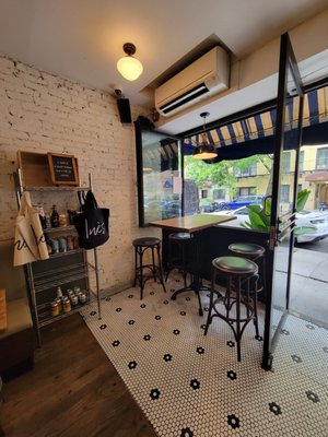 INÈS - Updated December 2025 - 139 Photos & 160 Reviews - 419 E 74th ST ...