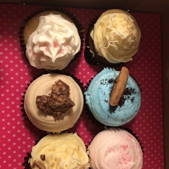 SMALLCAKES CUPCAKERY AND CREAMERY - Updated October 2025 - 44 Photos ...