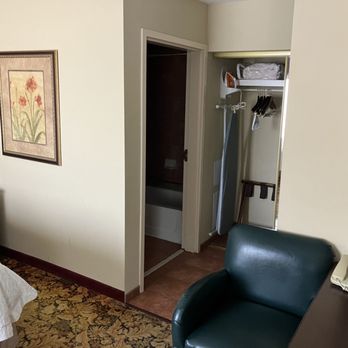 HAMPTON INN & SUITES DEL RIO - Updated March 2025 - 121 Photos & 12 ...