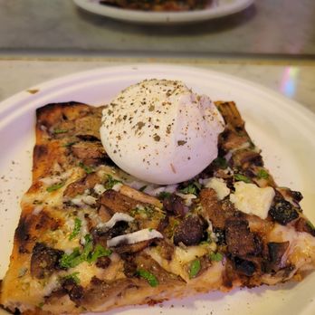 UNREGULAR PIZZA - Updated October 2024 - 593 Photos & 307 Reviews - 135 ...