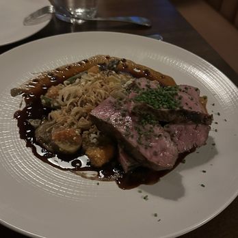 REDD - Updated April 2025 - 571 Photos & 270 Reviews - 24 Winthrop St ...