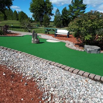 MER BLEUE MINI-PUTT - Updated December 2025 - 22 Photos - 3686 Navan ...