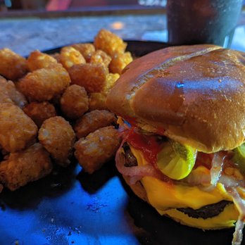 THE FAIRVIEW TAVERN - Updated November 2025 - 57 Photos - 85 Reviews ...