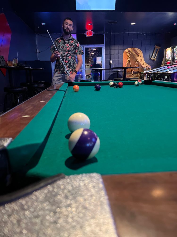 TRYST BAR & LOUNGE - 23 Photos & 46 Reviews - Lounges - 188 S Indian ...