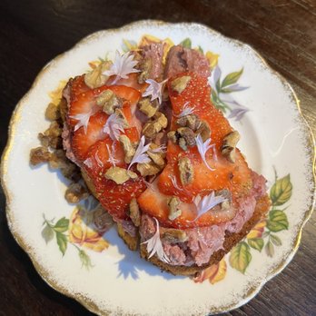 BUNDOK - Updated January 2026 - 242 Photos & 58 Reviews - 10228 104 ...