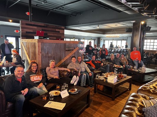 SHINERS ON THE LEVEE - 68 Photos & 39 Reviews - 1 Levee Way, Newport ...