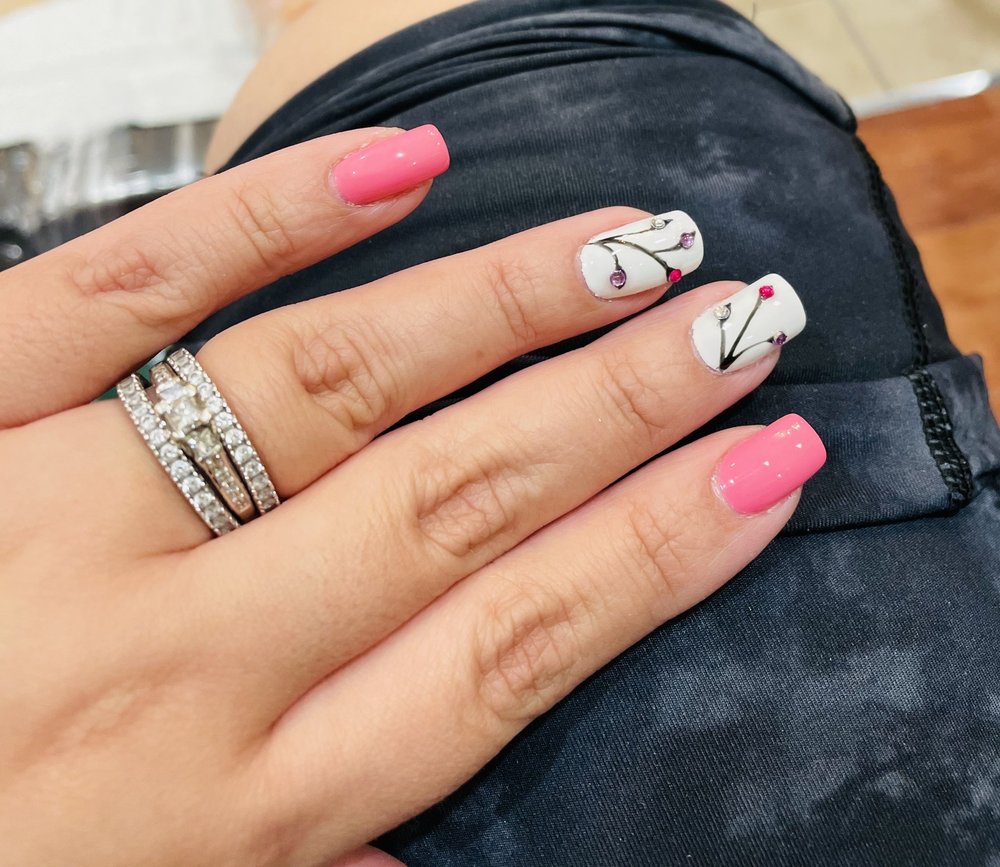 CLAUDIA’S NAILS & SPA - Updated May 2025 - 32 Photos & 20 Reviews - 541 ...