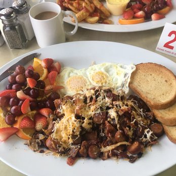 FLIPS RESTAURANT - Updated December 2025 - 38 Photos & 82 Reviews - 575 ...