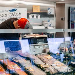 CAPLINGER’S FRESH CATCH - Updated December 2025 - 186 Photos & 171 ...