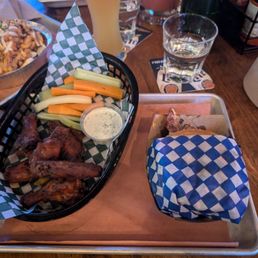 JACK FLAT BBQ - Updated November 2025 - 84 Photos & 18 Reviews - 520 Prom. Du Centropolis, Laval ...