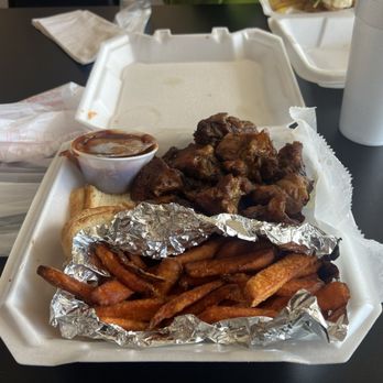 GOBBLE STOP SMOKEHOUSE - Updated October 2025 - 212 Photos & 385 ...