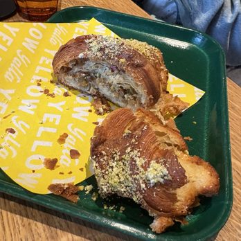 YELLOW THE CAFE - Updated September 2025 - 1084 Photos & 468 Reviews ...