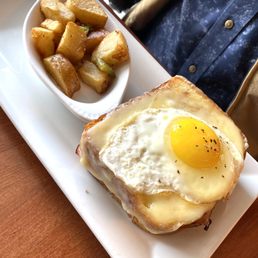 GRACE - Updated November 2024 - 142 Photos & 78 Reviews - 555 Dauphin ...