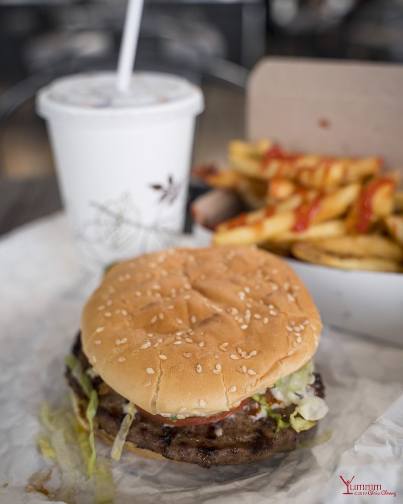 RETRO BURGER - Updated December 2025 - 12 Reviews - 705 Kingston Road ...