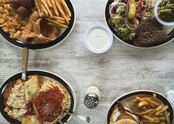 GUS FAMILY RESTAURANT - Updated August 2025 - 43 Photos & 31 Reviews ...