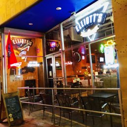 ELLIOTT’S ON CONGRESS - Updated December 2025 - 306 Photos & 308 ...