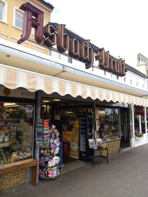 ASBACH URALT SHOP - Updated July 2025 - Rheinstr. 19, Rüdesheim am ...