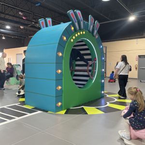 UNIVERSAL NONSTOP - Updated November 2024 - 28300 Dequindre Rd, Warren ...