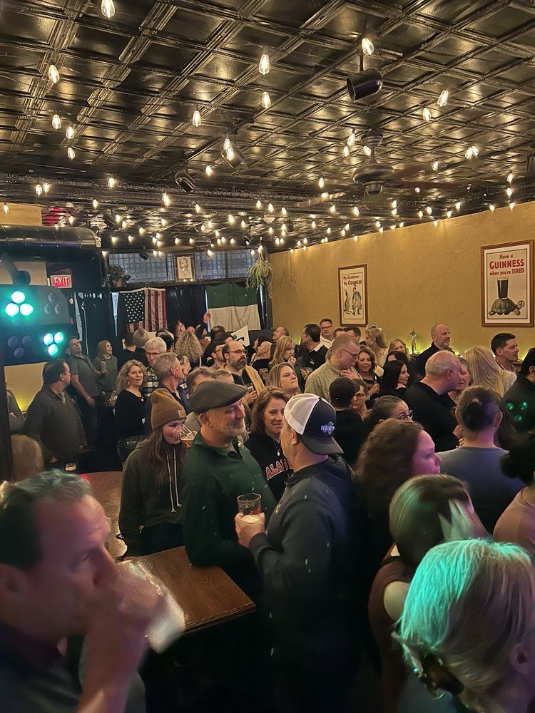 JOHNNY’S IRISH PUB - Updated October 2025 - 44 Photos & 37 Reviews ...