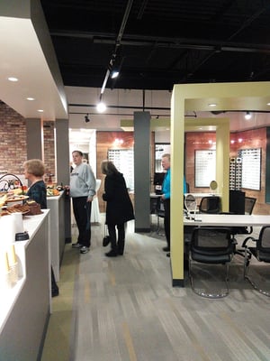 MIDWEST EYE - Updated December 2025 - 17 Photos & 32 Reviews - 2600 ...