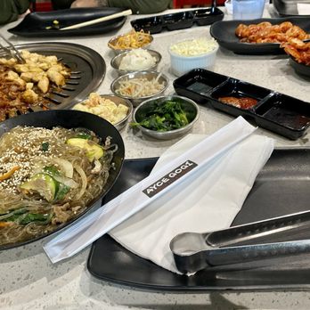 AYCE GOGI - WEST HILLS - Updated March 2025 - 727 Photos & 685 Reviews ...