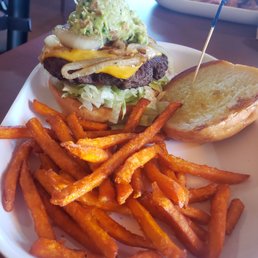 SIMPLY BURGERS - Updated October 2025 - 66 Photos & 104 Reviews - 1219 ...