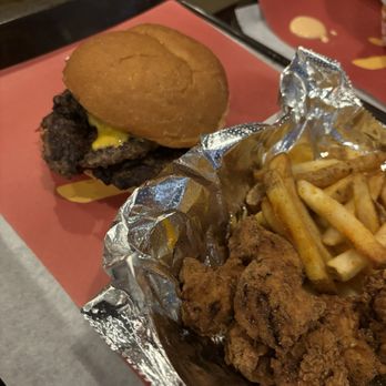 HI-POINTE DRIVE-IN - Updated October 2025 - 217 Photos & 219 Reviews ...