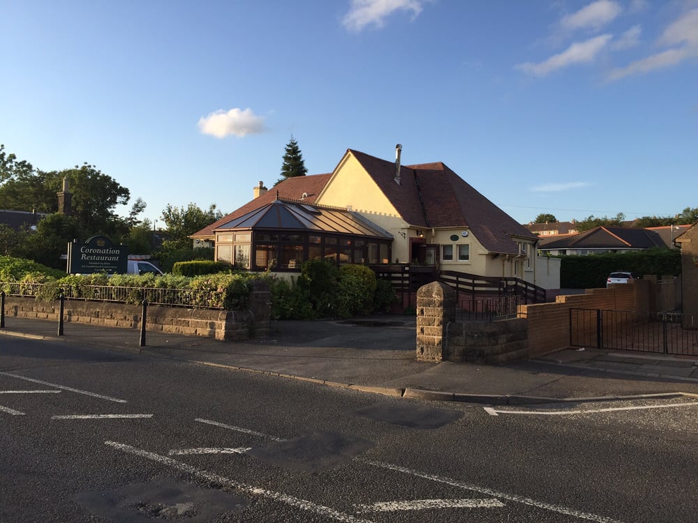 CORONATION INN - Updated September 2025 - 11 Photos - 68 Hunterfield ...