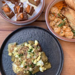 RED WINDOW - Updated April 2025 - 725 Photos & 264 Reviews - 500 ...