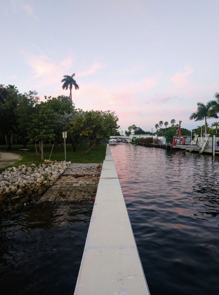 SPRING GARDEN POINT PARK - Updated July 2024 - 49 Photos - 701 NW 7th ...