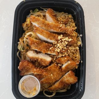 THE PEPPERY THAI RESTAURANT - Updated June 2024 - 69 Photos & 19 ...