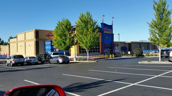 WAHOOZ FAMILY FUN ZONE - 122 Photos & 73 Reviews - Amusement Parks ...