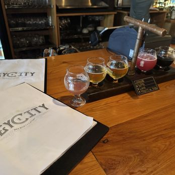 KEY CITY BREWERY & EATERY - Updated December 2025 - 239 Photos & 195 ...