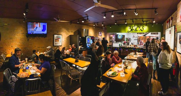 BILLY BRICKS - 190 Photos & 236 Reviews - 1763 Freedom Dr, Naperville ...