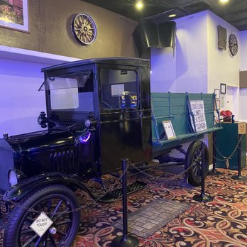 MODEL T DINER - Updated April 2025 - 22 Photos & 38 Reviews - 1130 W ...