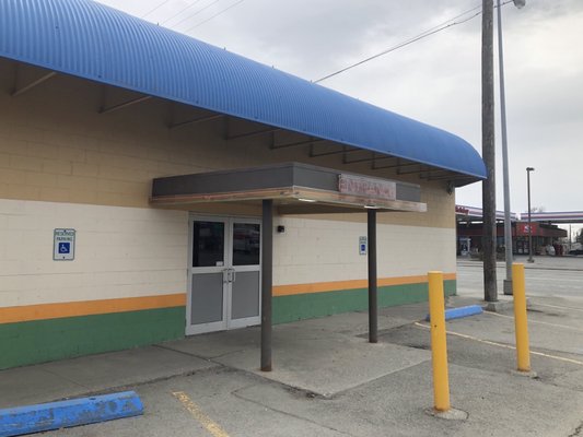 CENTER BOWL - Updated August 2024 - 21 Photos & 32 Reviews - 3717 ...